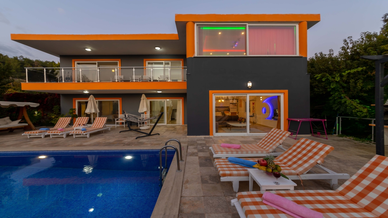 Villa Sultan İslamlar. İslamlar Jakuzili Villa